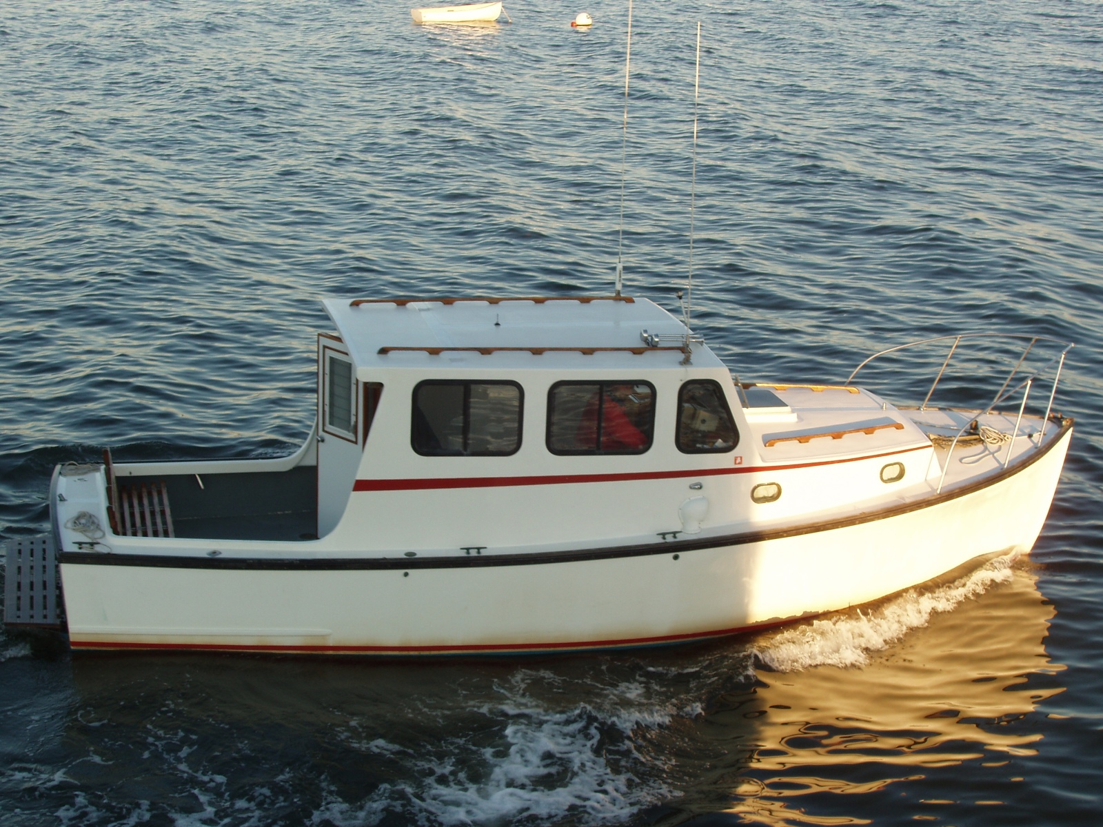 1984 Ellis 28 Extended Top Cruiser For Sale - Ellis Boat Brokerage